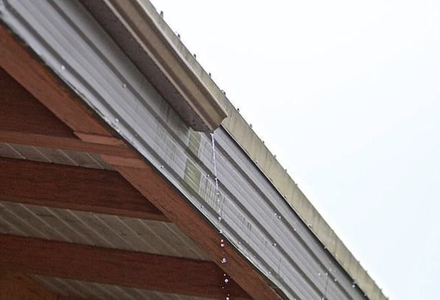 Are Your Gutters Leaking? | Virginia Beach Gutter Solutions